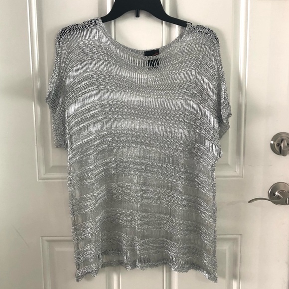 codigo | Tops | Codigo Top Silver | Poshmark
